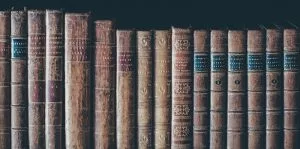 Hypallage : définition simple et exemples (figure de style)