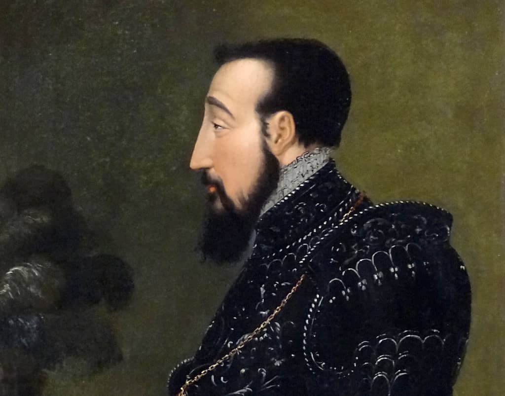 Collet monté : définition & origine (expression)