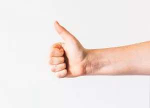 Elle « coûte cher » ou « coûte chère » ? orthographe